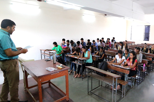 Satish Pradhan Dnyanasadhana College Thane