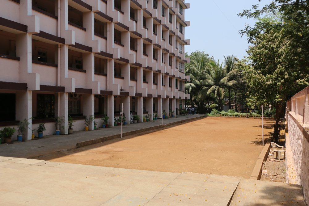 Satish Pradhan Dnyanasadhana College Thane