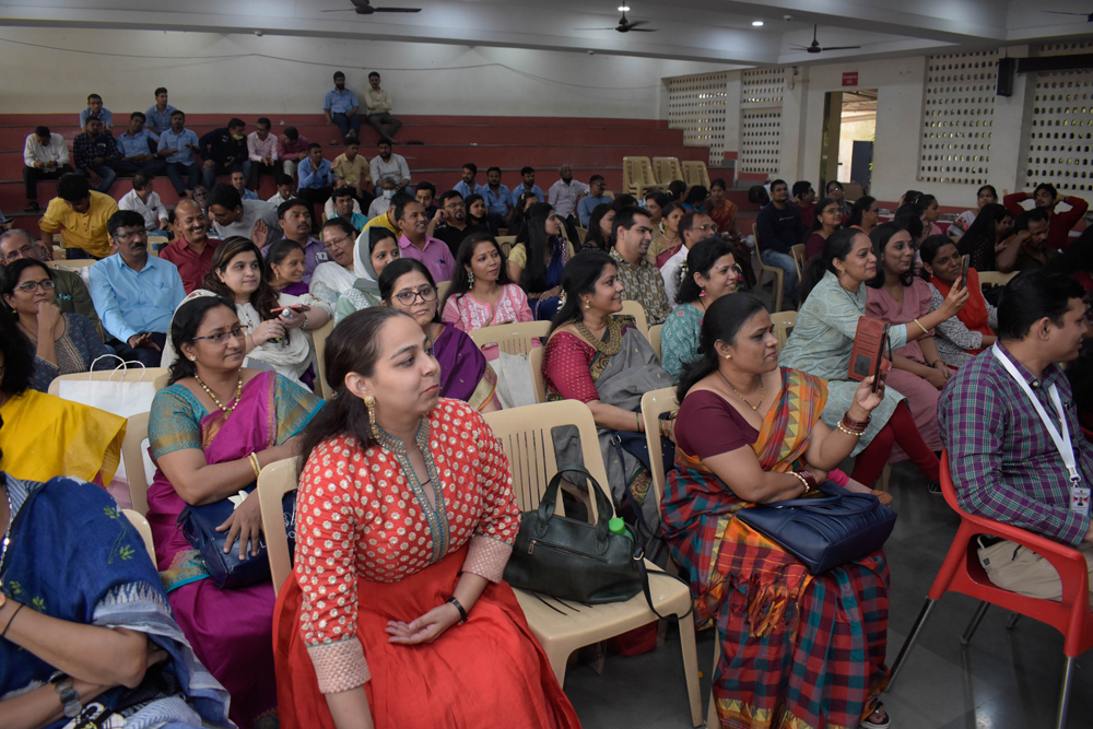 Satish Pradhan Dnyanasadhana College Thane