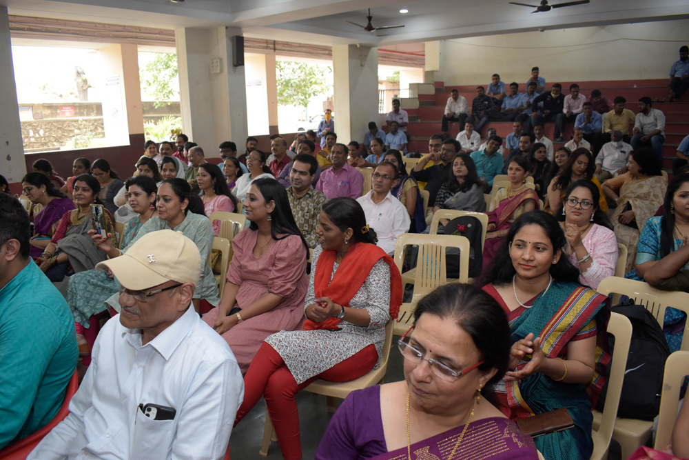 Satish Pradhan Dnyanasadhana College Thane