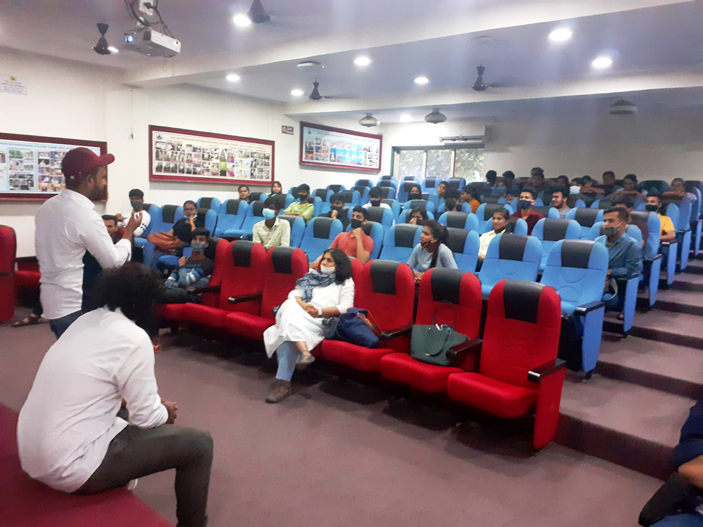 Satish Pradhan Dnyanasadhana College Thane