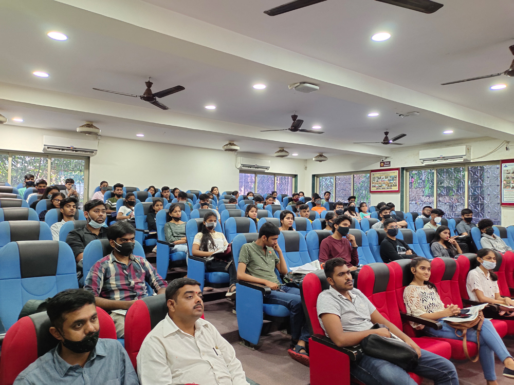 Satish Pradhan Dnyanasadhana College Thane